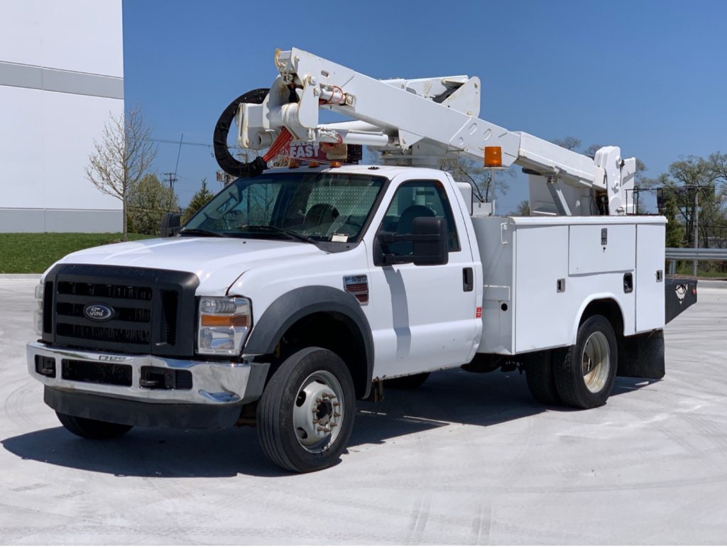 Aerial Bucket Truck | Island West Commercial Maintenance